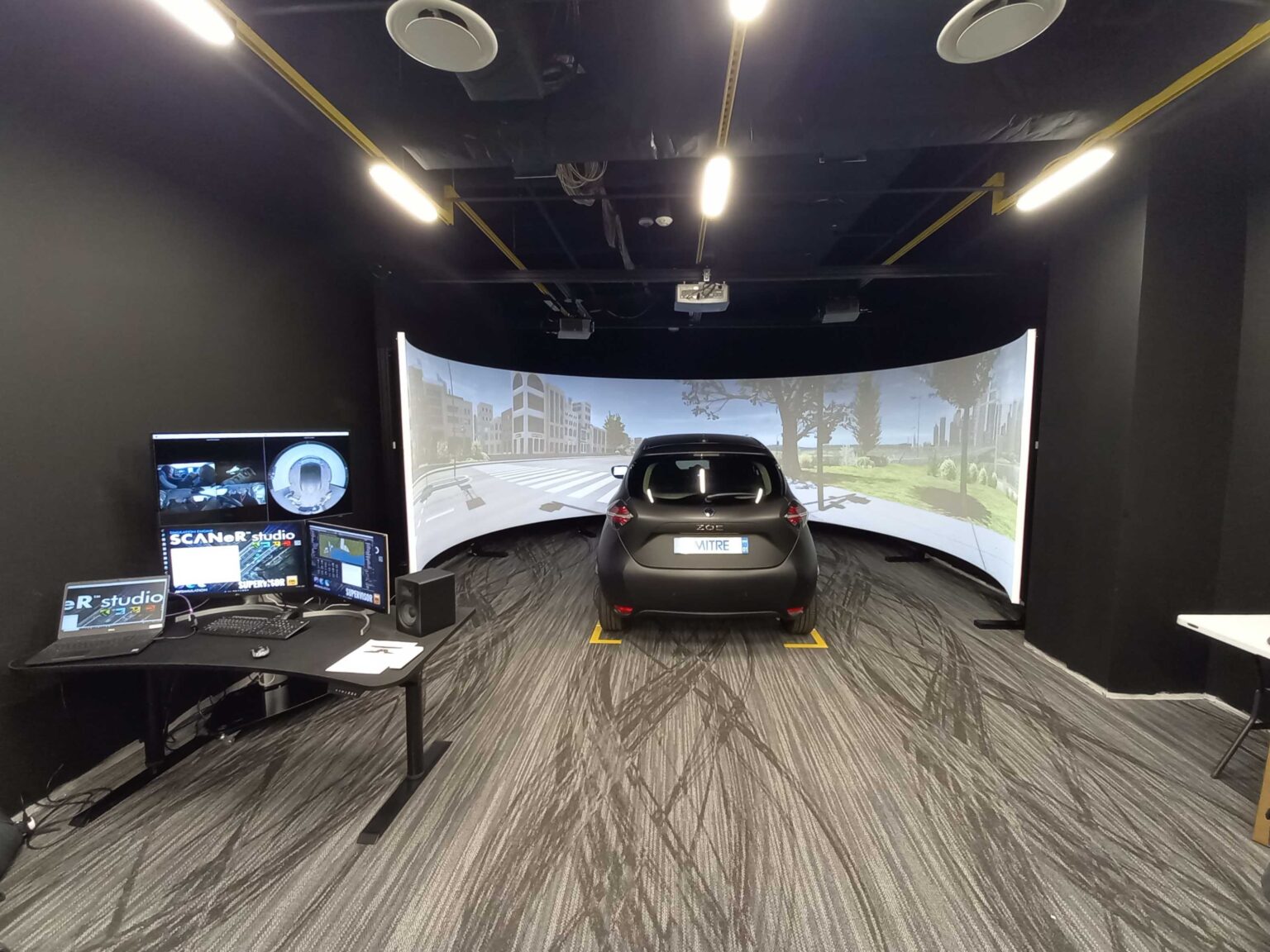 SimREAL - AVSimulation